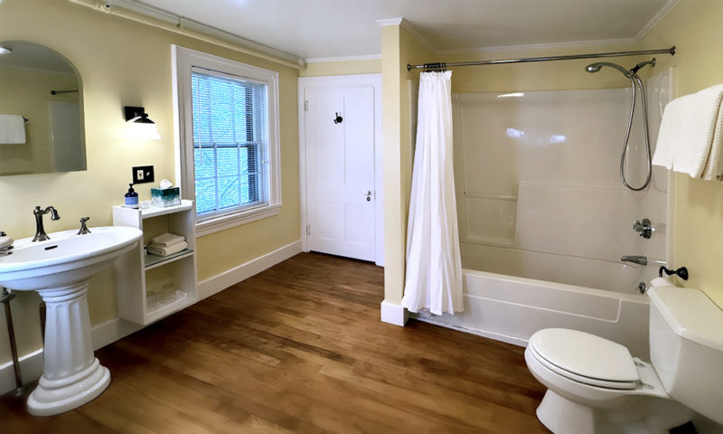 The Inn at Bath, a B&B style Bath, Maine hotel